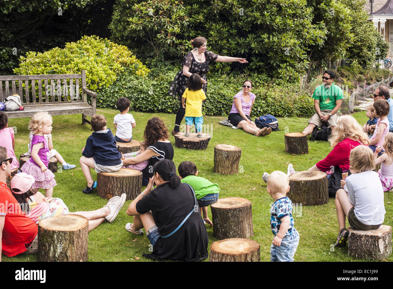 Storyteller children hi-res stock photography and images - Alamy
