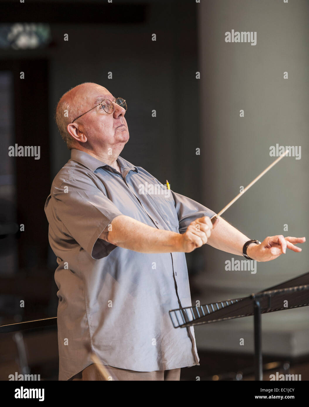 Anthony Halstead, conductor, with The Hanover Band, St John's Smith ...