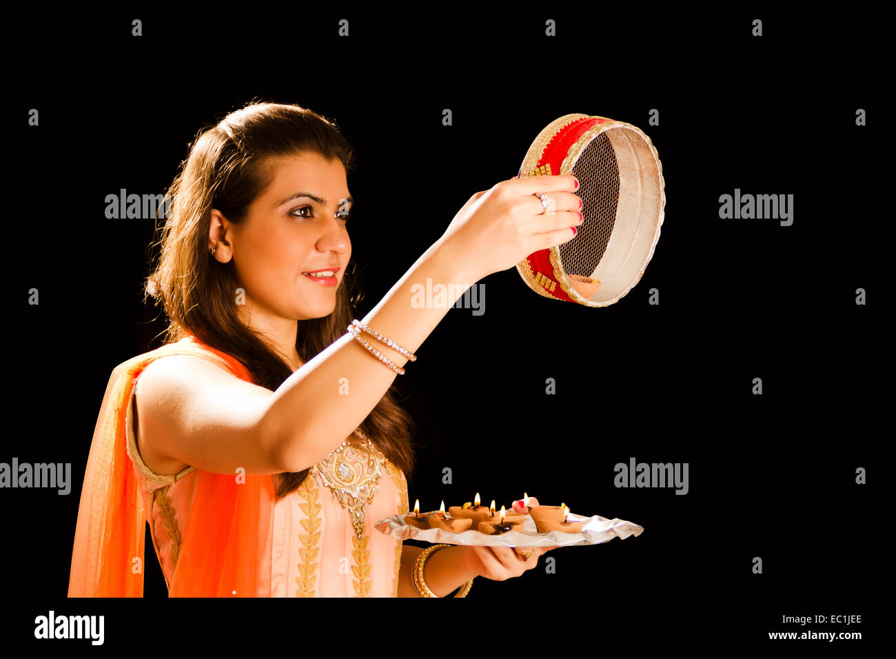 Hindus worship home hi-res stock photography and images - Alamy