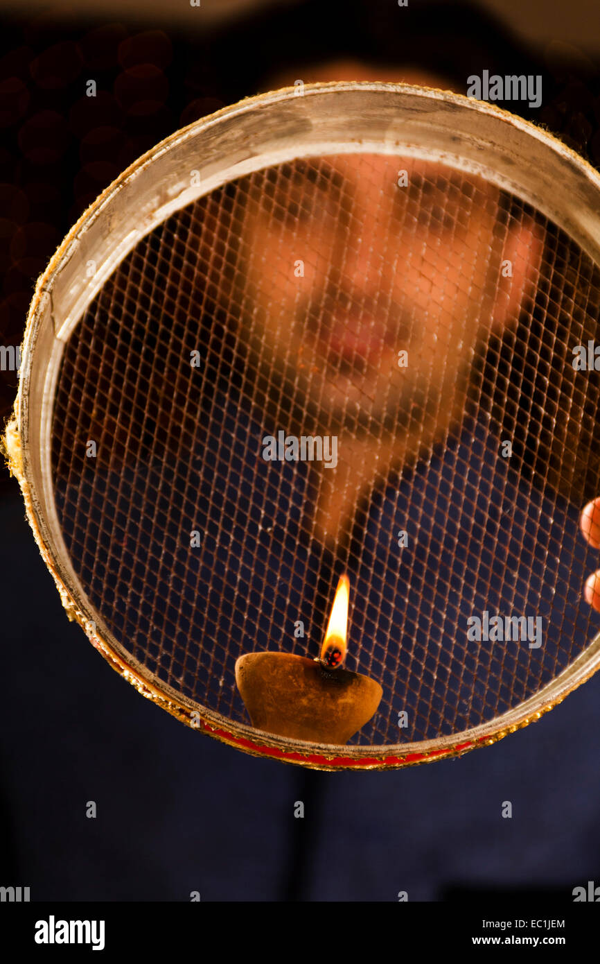 indian couple Karva Chauth Worship Stock Photo - Alamy