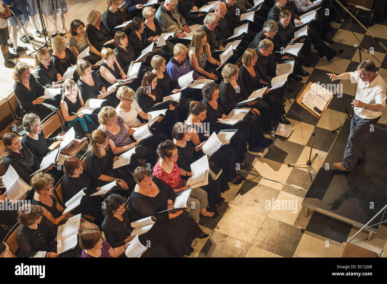 David Hill rehearsing the Bach Choir. Founded in 1876, The Bach Choir ...
