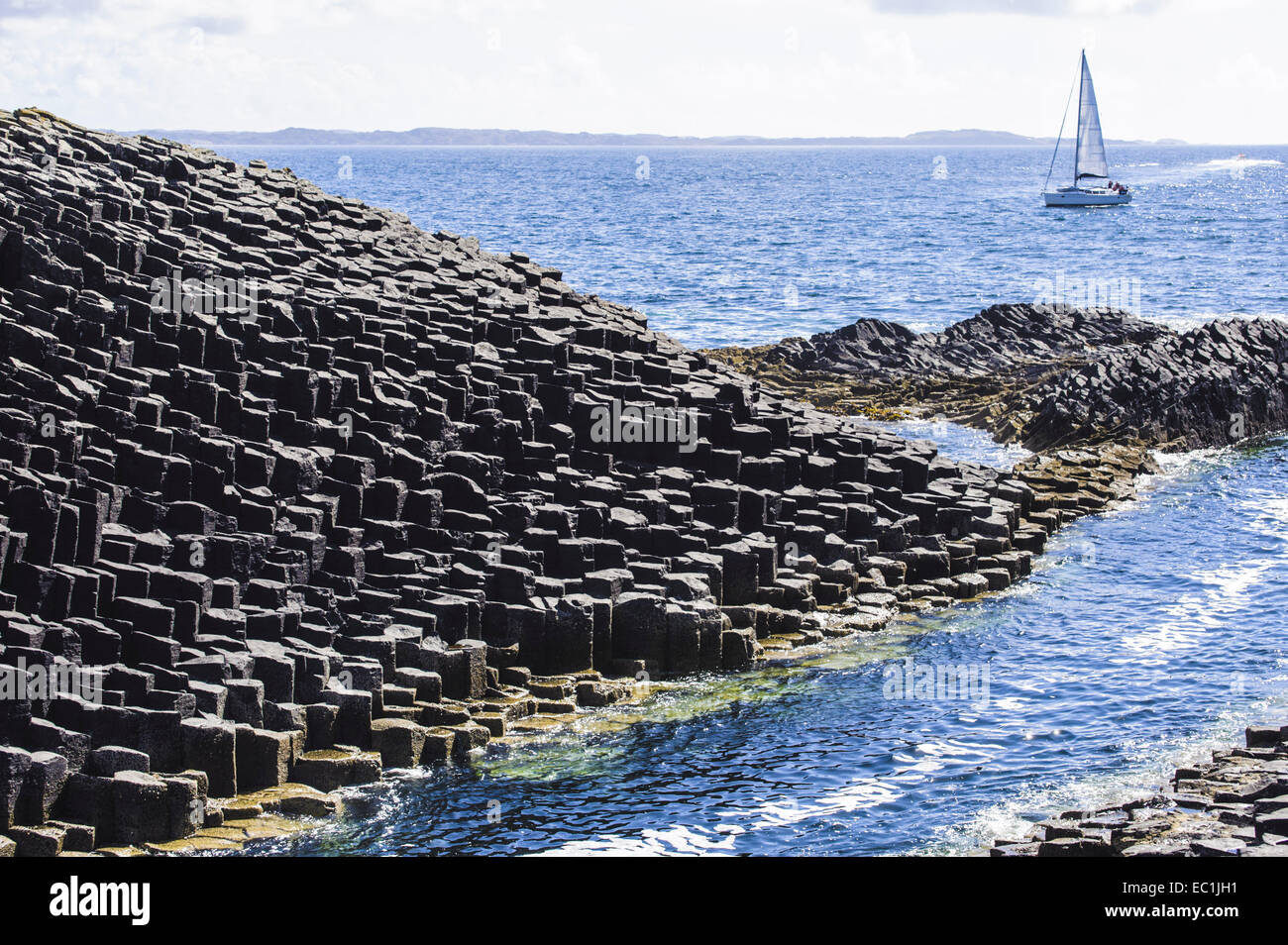 basalt structure, Staffa. The rocks by Fingal's CAve, similar in ...