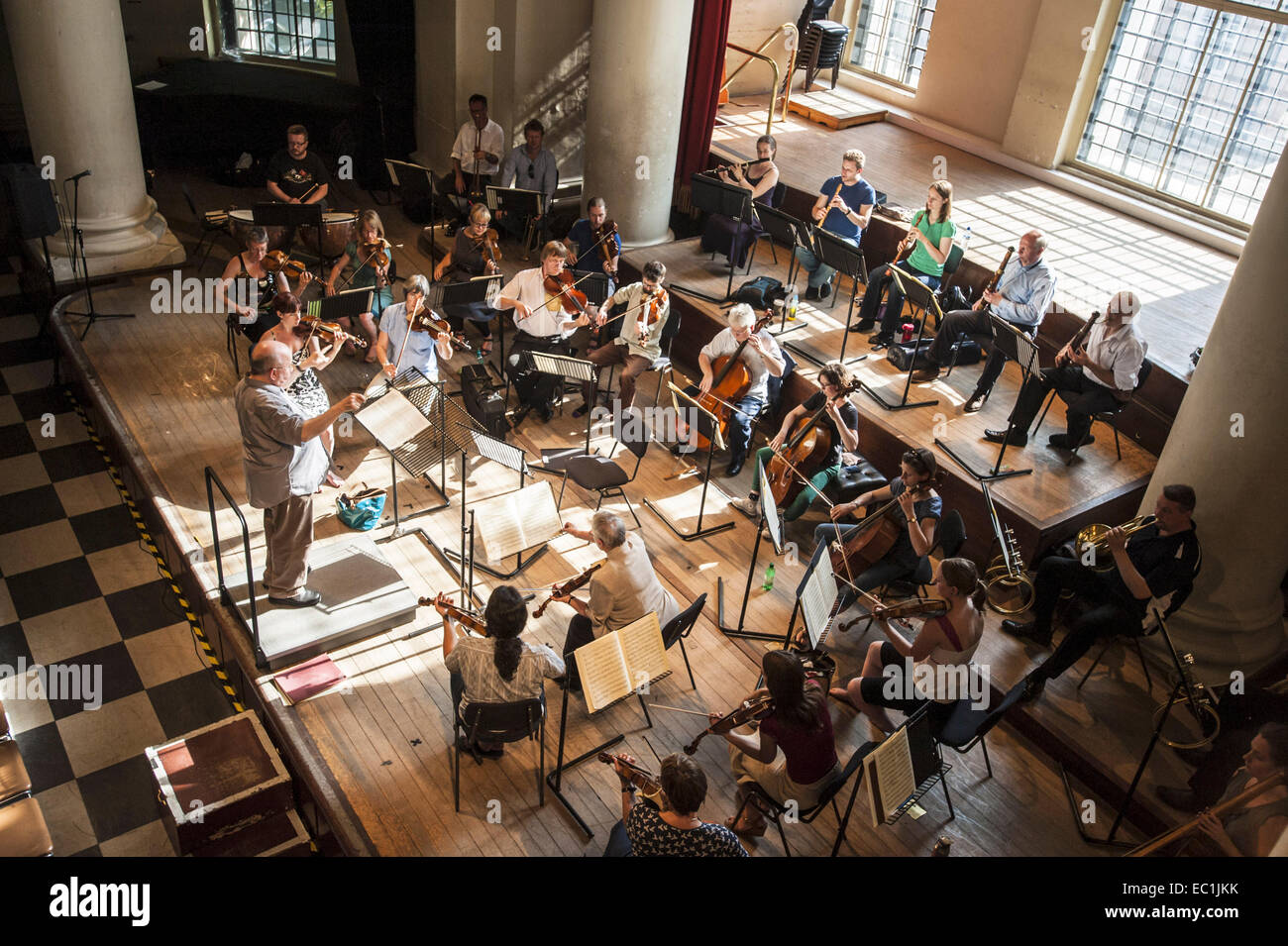 The Hanover Band in rehearsal, conductor Anthony Halstead, St John's ...