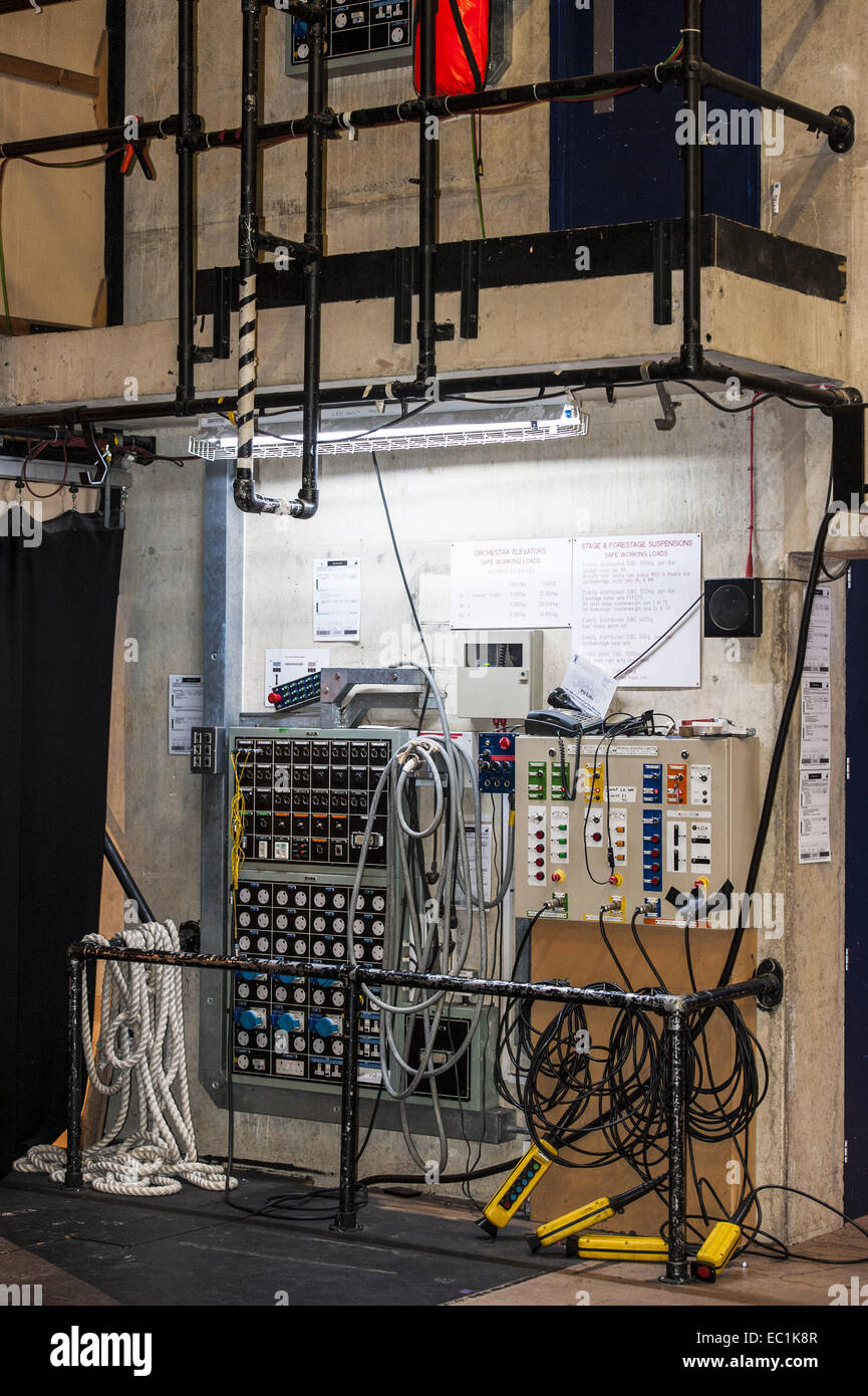 Electrical lighting hi-res stock photography and images - Alamy