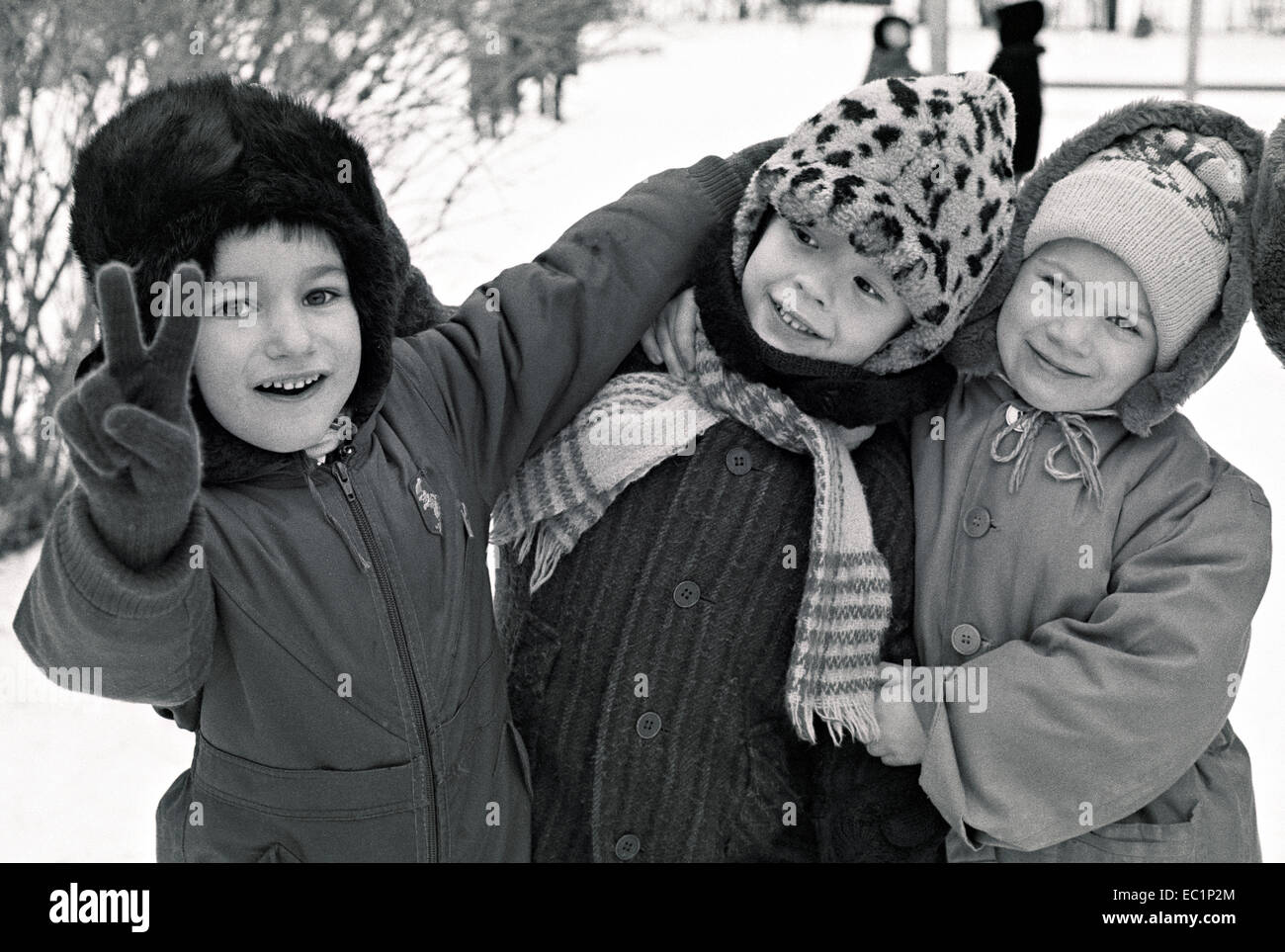 Russian school girls hi-res stock photography and images - Alamy