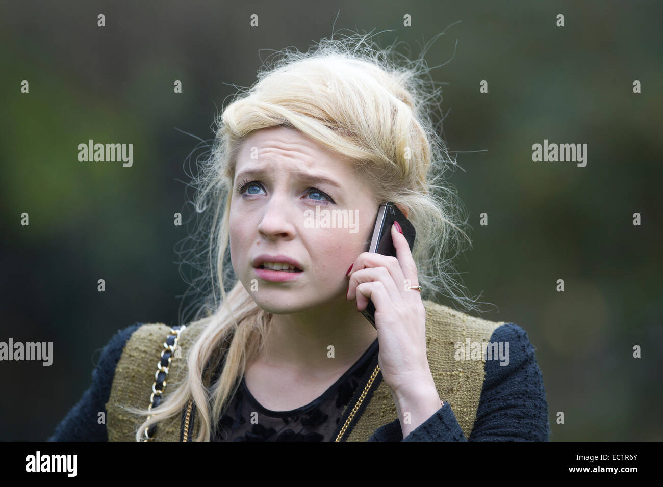 Mobile connection hi-res stock photography and images - Alamy
