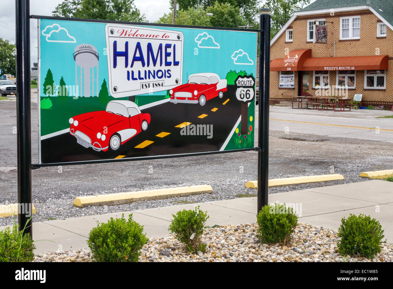 Illinois,Midwest,Hamel,historic highway Route 66,sign,logo,mural,art ...