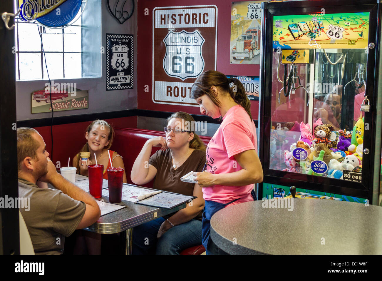 Illinois,Midwest,Hamel,historic highway Route 66,Weezy's,restaurant ...