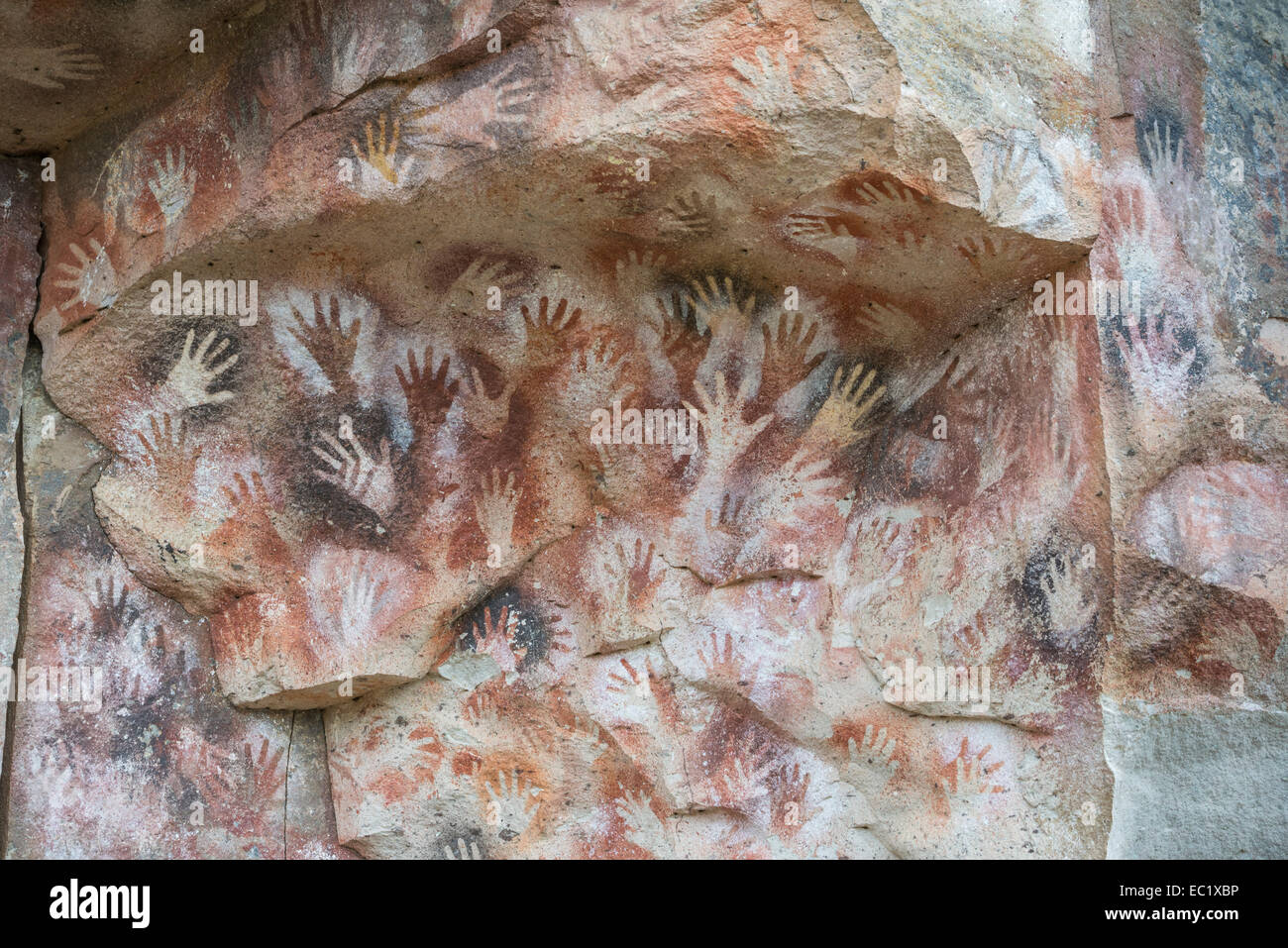 Cueva de las Manos or Cave of Hands, murals, 7000-1000 BC, Santa Cruz ...