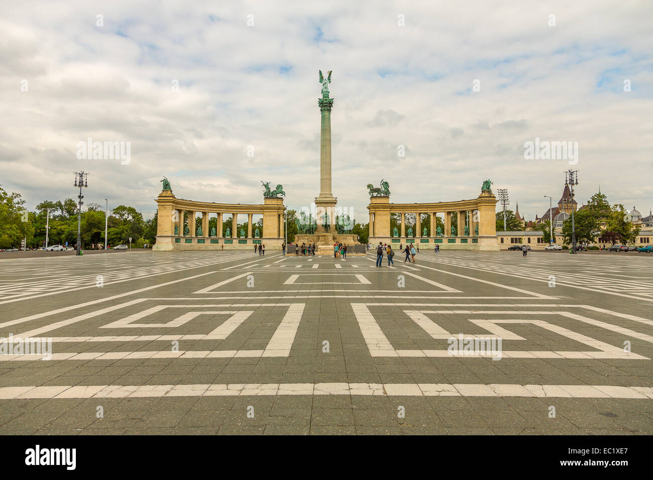 National heroes and monuments hi-res stock photography and images - Alamy