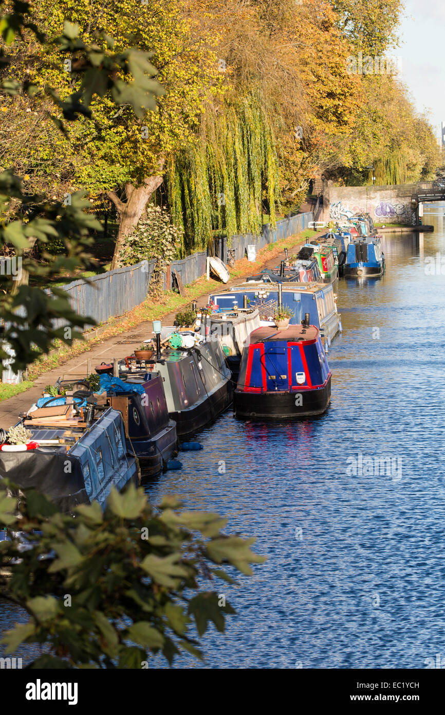 Hackney transport hi-res stock photography and images - Alamy