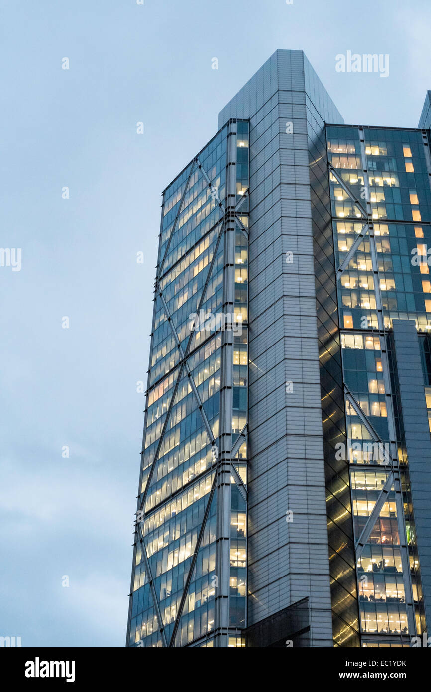 Modern block hi-res stock photography and images - Alamy