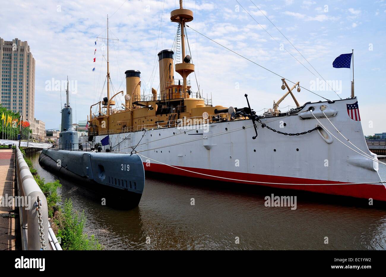 PHILADELPHIA, PENNSYLVANIA: The S. S. Becuna submarine and U. S. S ...
