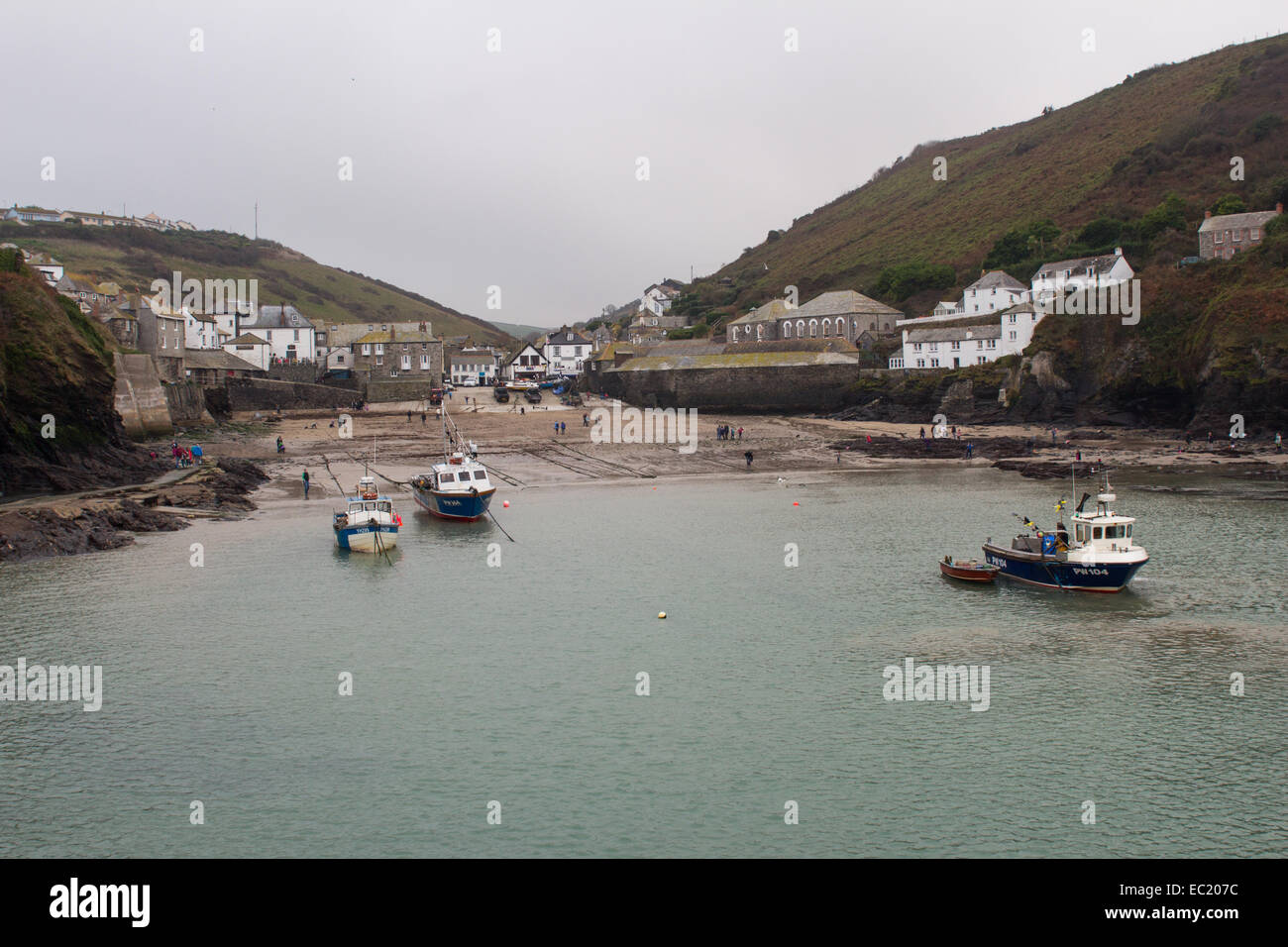 Fishing boats at anchor in the Cornish fishing village of Port Isaac ...