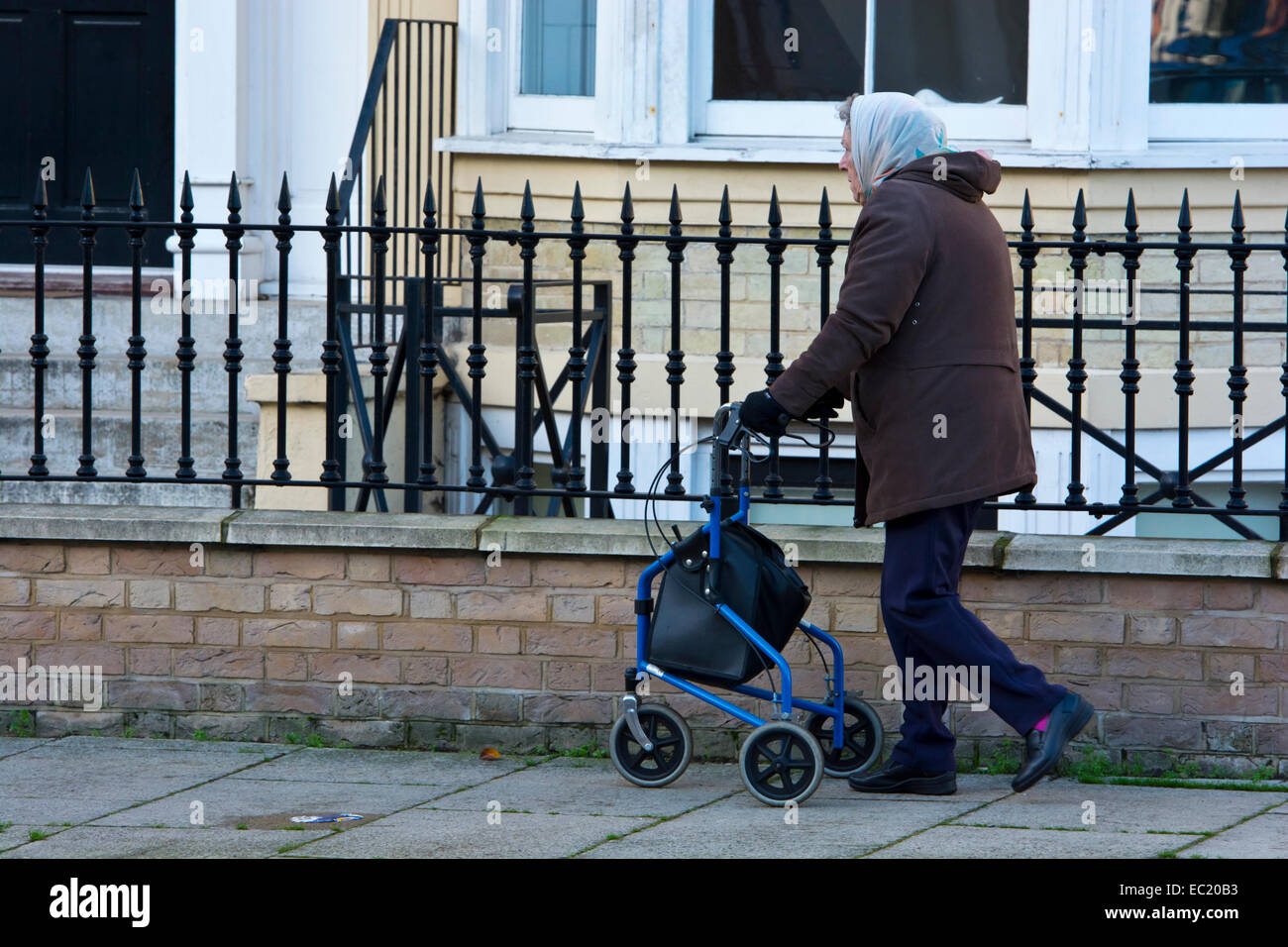 Woman with walker hi-res stock photography and images - Alamy
