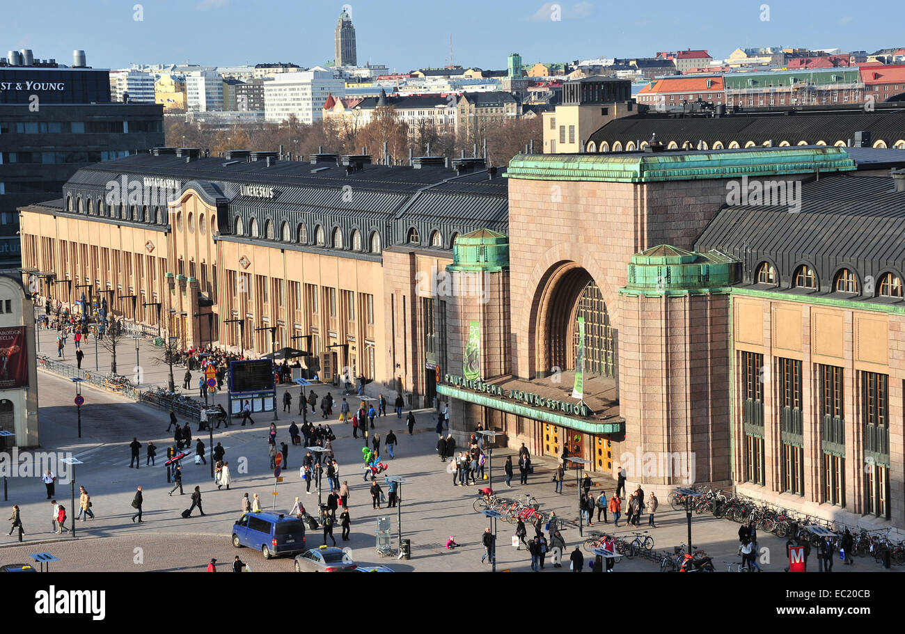 Helsinki Central Station, by Eliel Saarinen, Art Nouveau, Helsinki ...