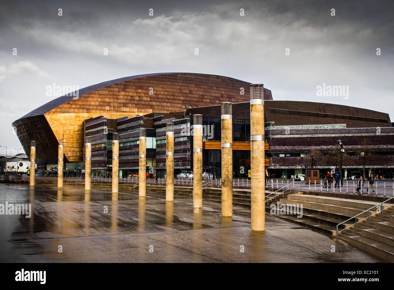 Cardiff bay opera house hi-res stock photography and images - Alamy