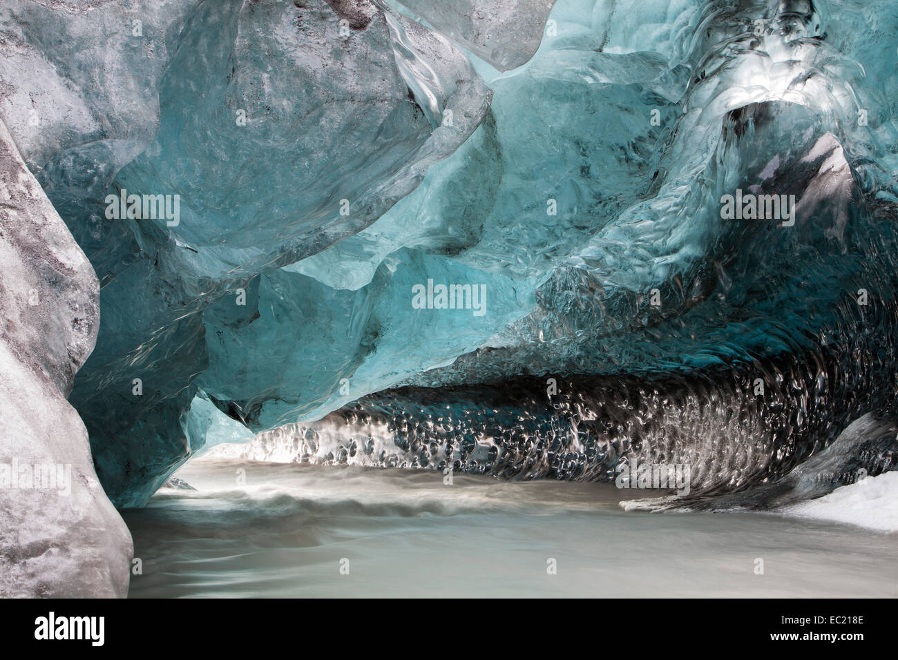 Vatnajökull glacier ice cave hi-res stock photography and images - Alamy