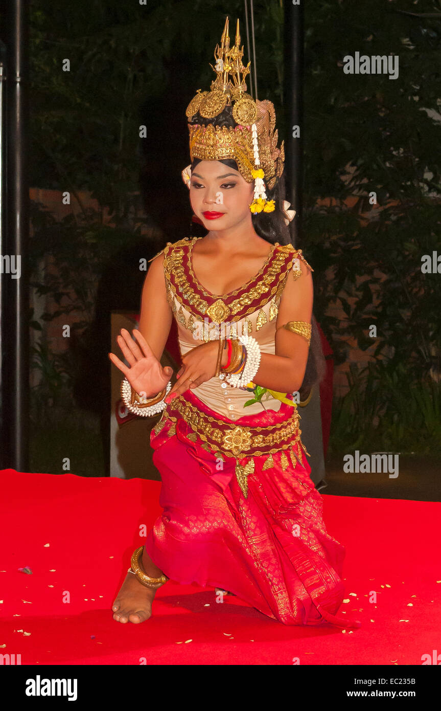 Apsara Dance Ceremony, Siem Reap, Cambodia Stock Photo - Alamy