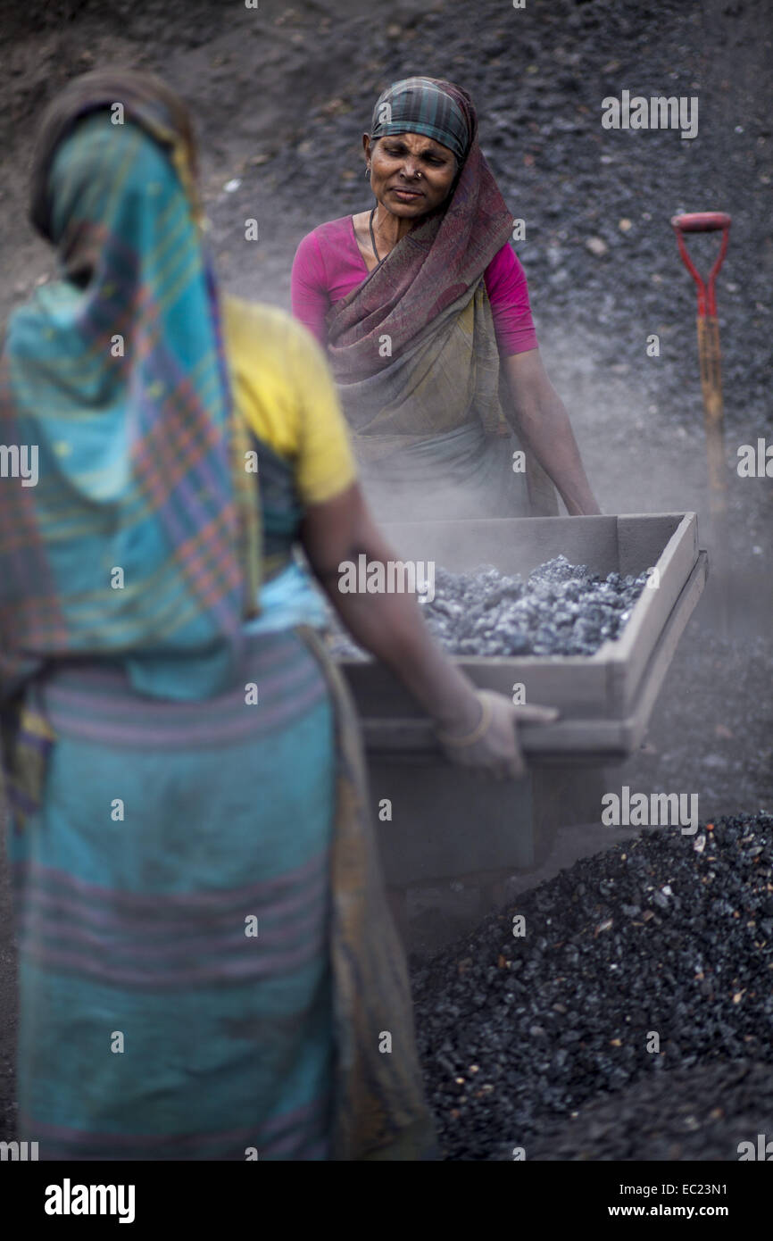 Bengali taka hi-res stock photography and images - Alamy