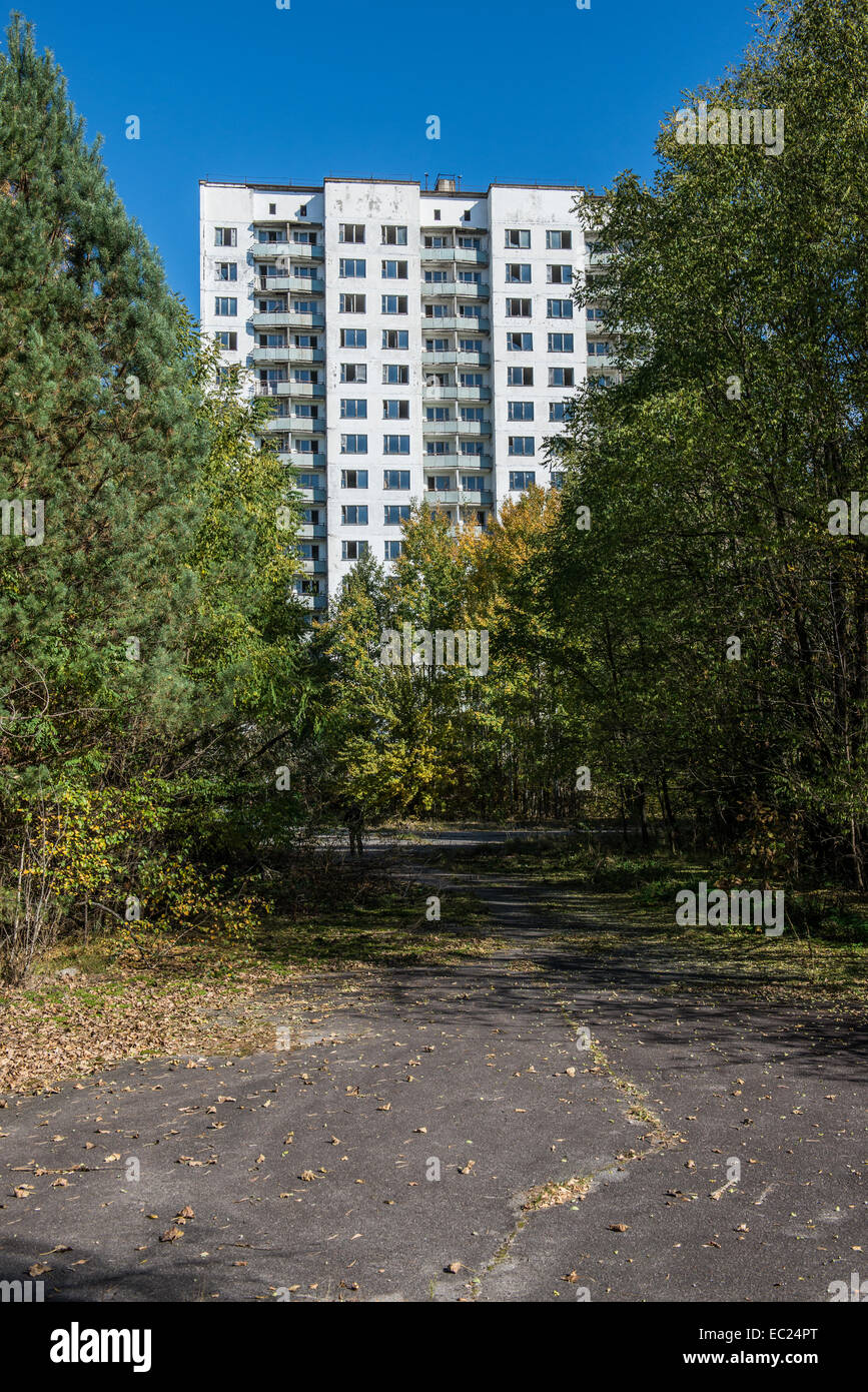 16-storied block of flats roof on Heroes of Stalingrad St in Pripyat ...
