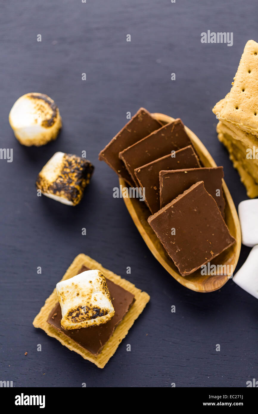 Freshly toasted smores with large white marshmallows Stock Photo - Alamy