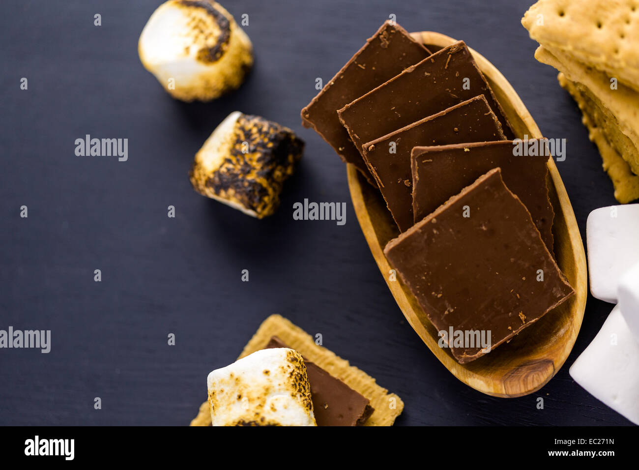 Freshly toasted smores with large white marshmallows Stock Photo - Alamy