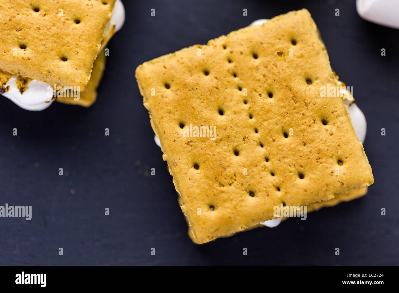 Freshly toasted smores with large white marshmallows Stock Photo - Alamy