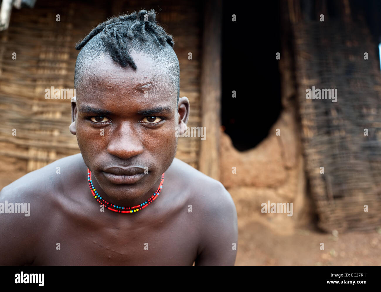 People tribe hi-res stock photography and images - Alamy