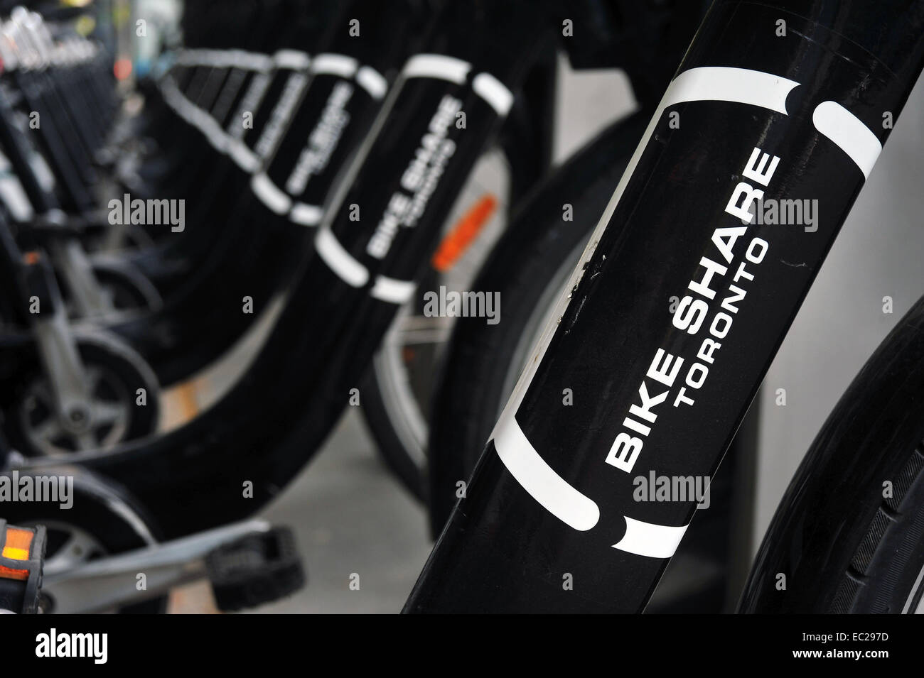 A line of public bicycles in Toronto, Canada Stock Photo - Alamy