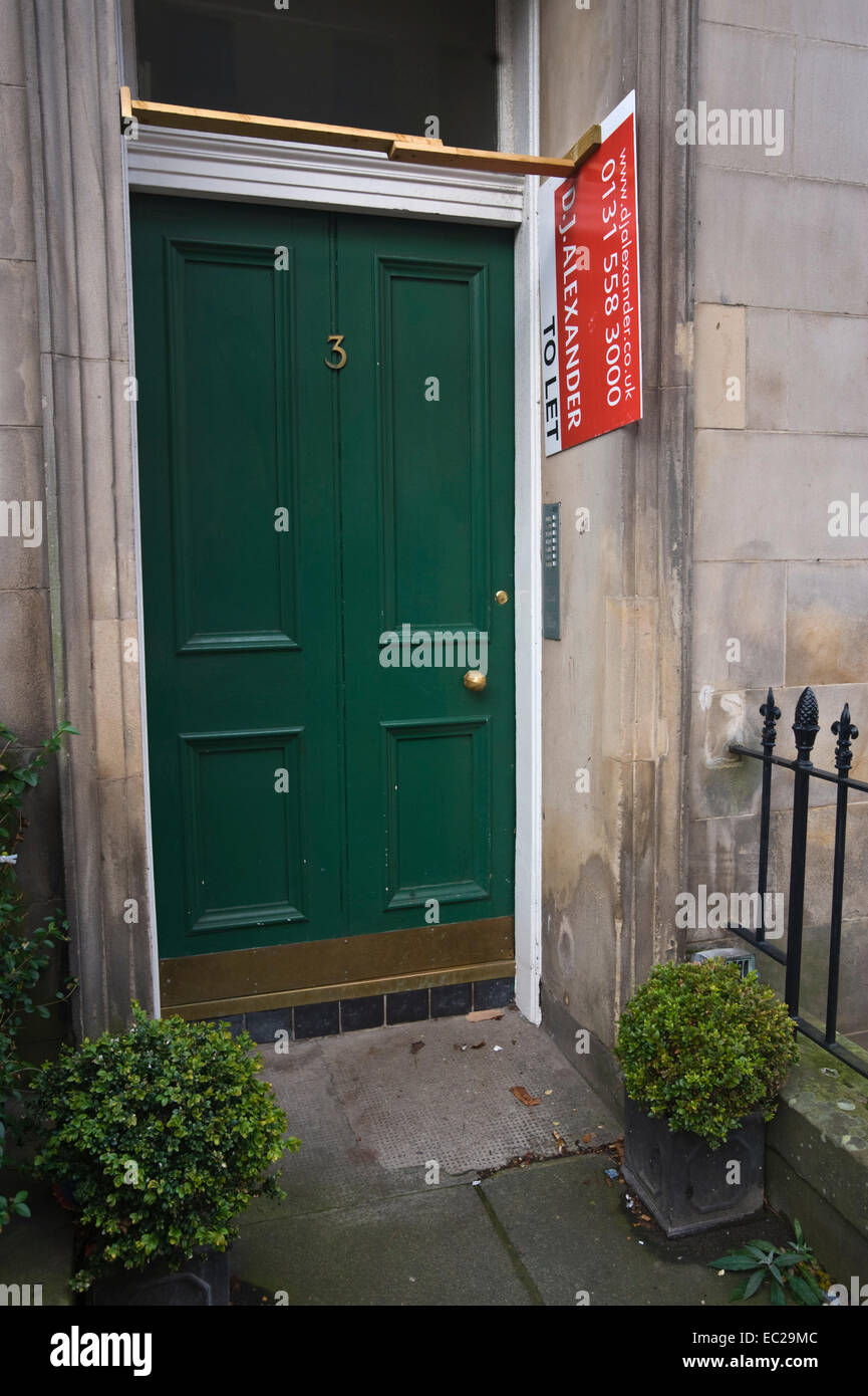To let sign edinburgh hi-res stock photography and images - Alamy
