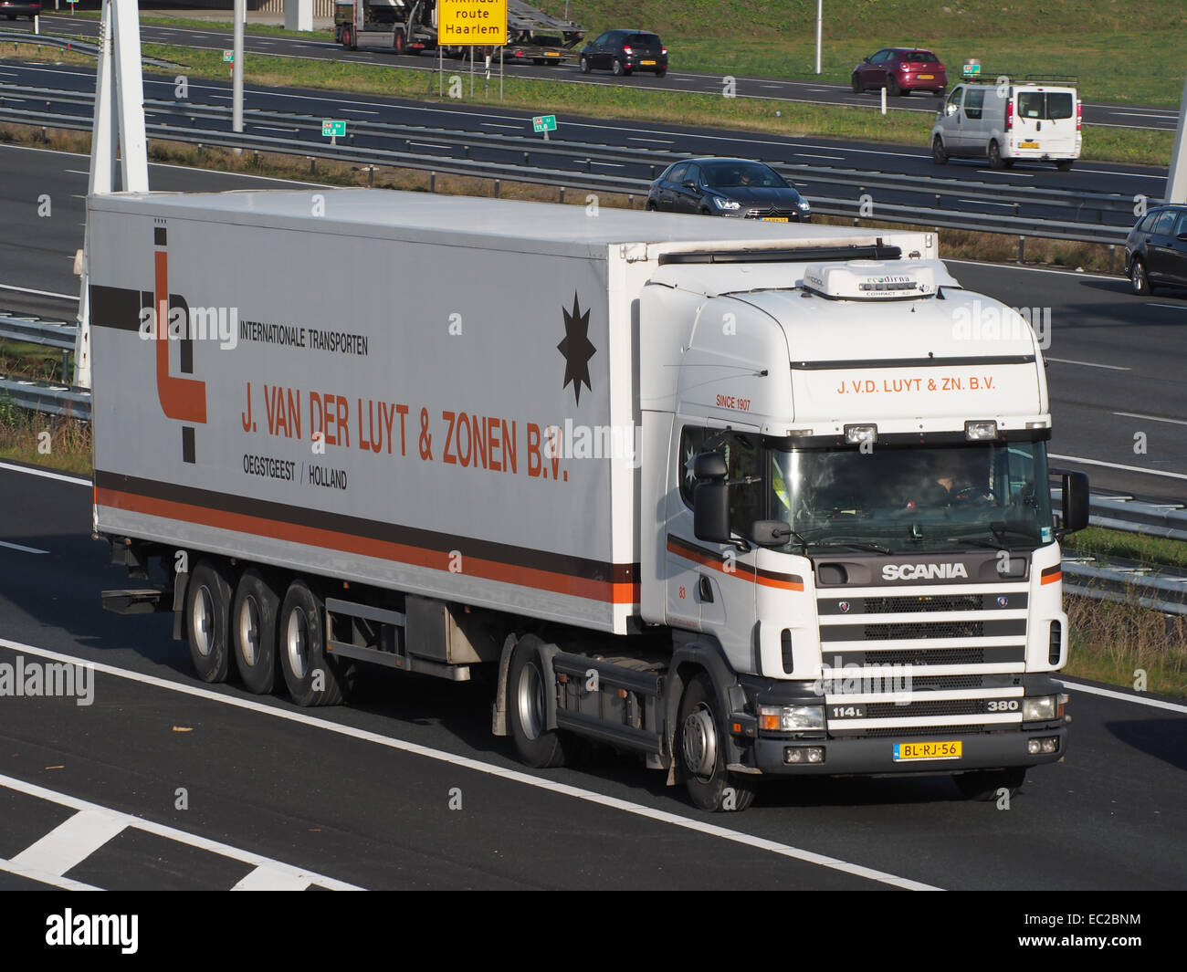 SCANIA 380 114L, J van der Luyt & Zonen BV, pic2 Stock Photo - Alamy