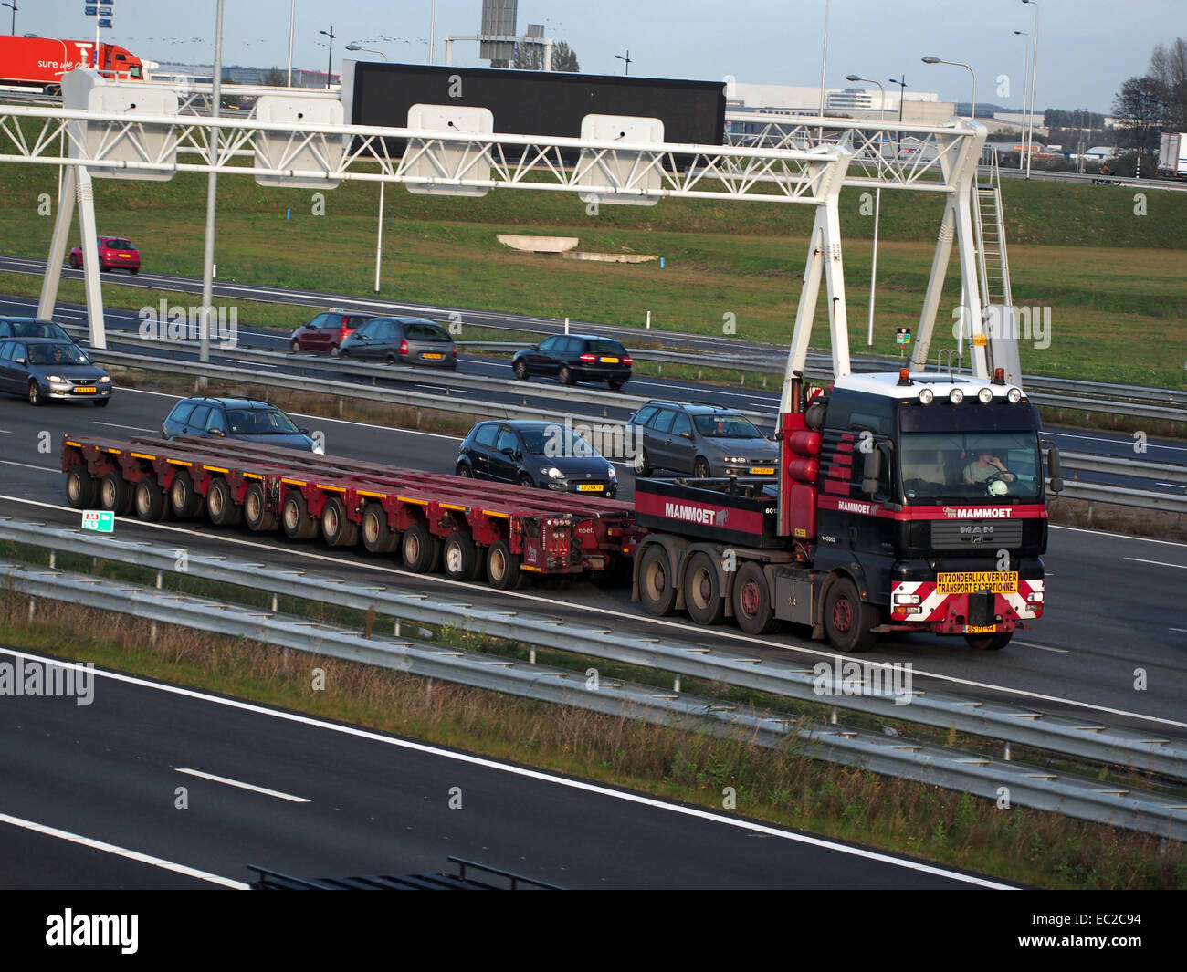 Mammoet hi-res stock photography and images - Alamy