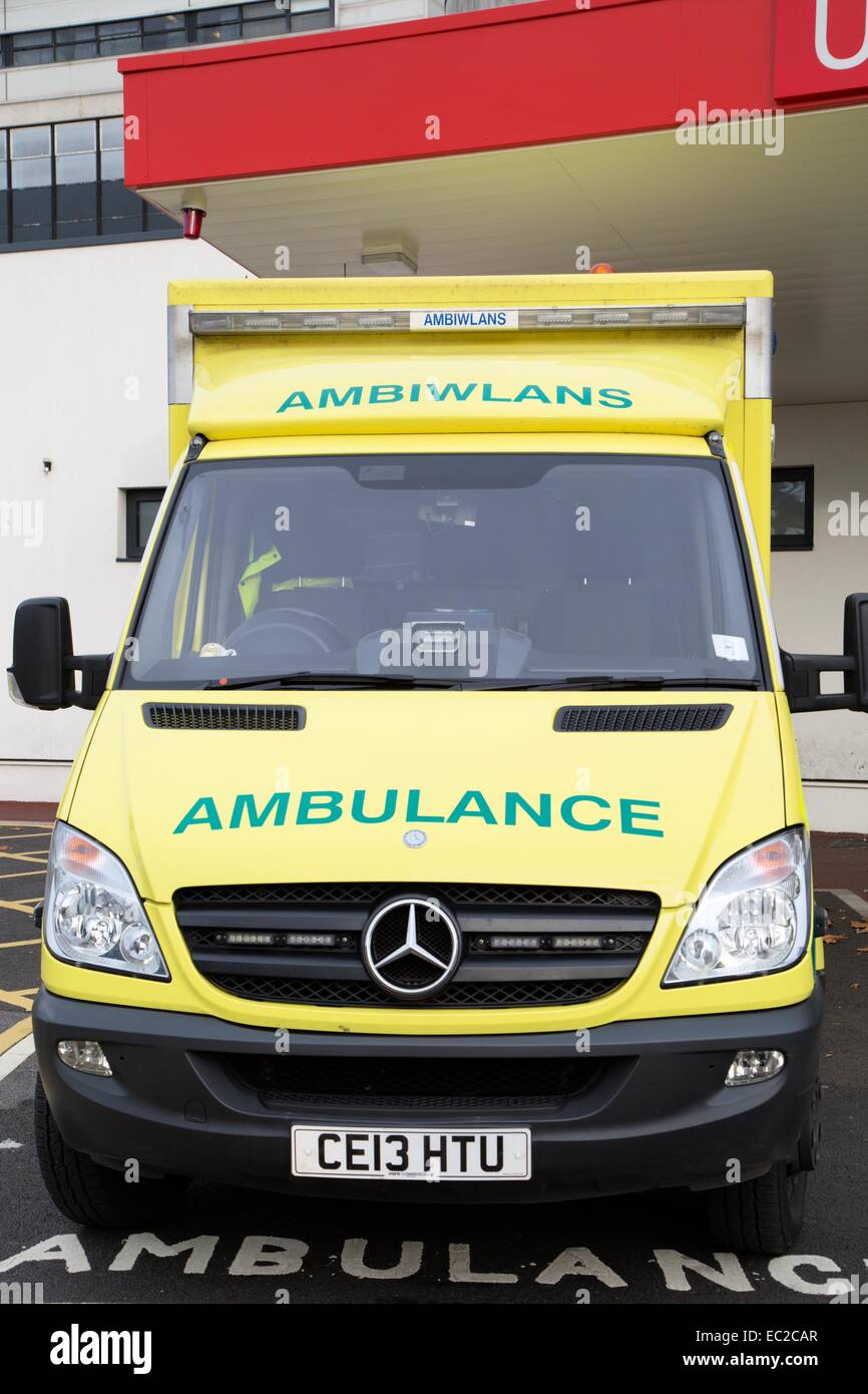 Welsh ambulance hi-res stock photography and images - Alamy