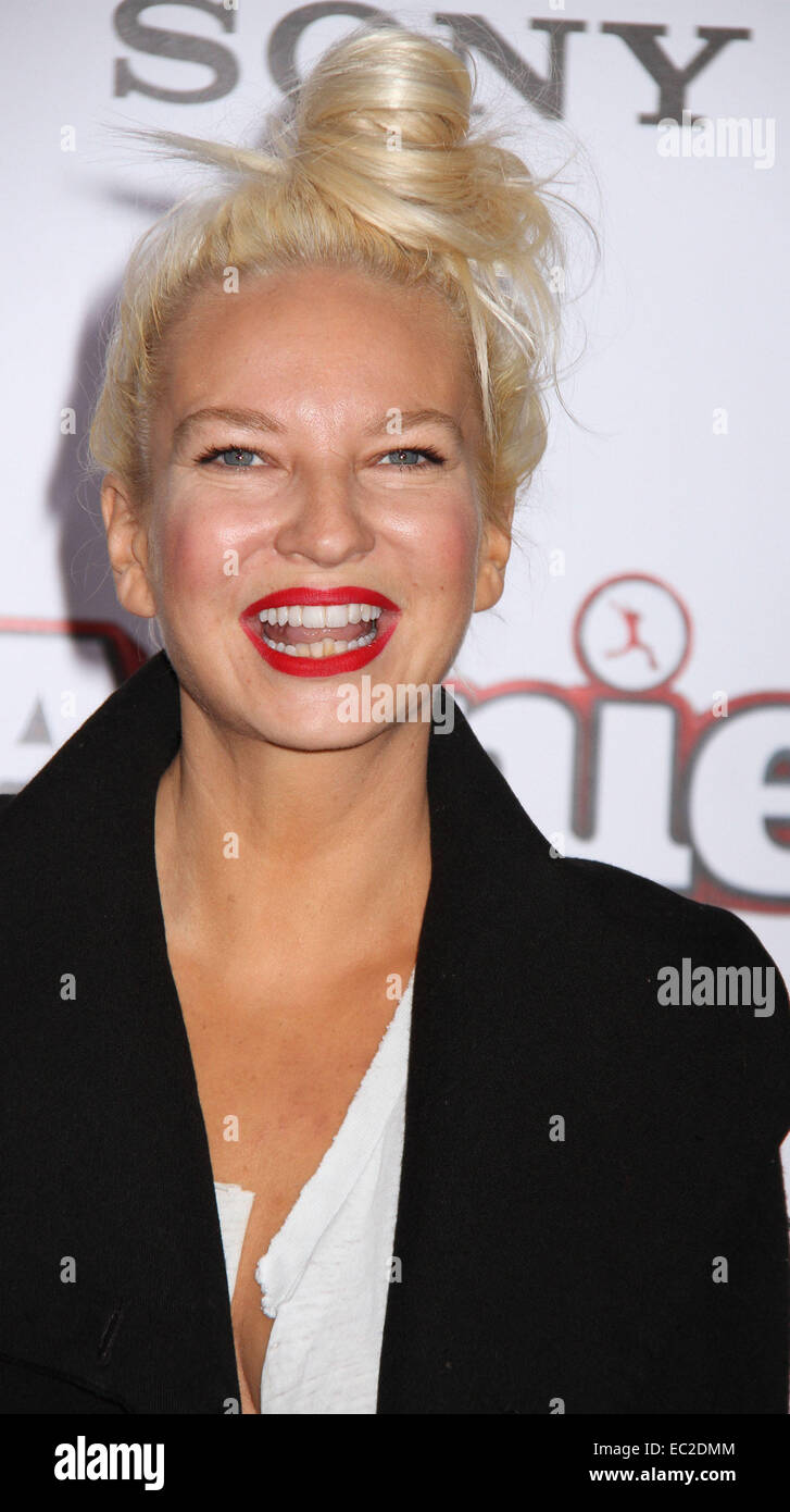 Sia singer hi-res stock photography and images - Alamy