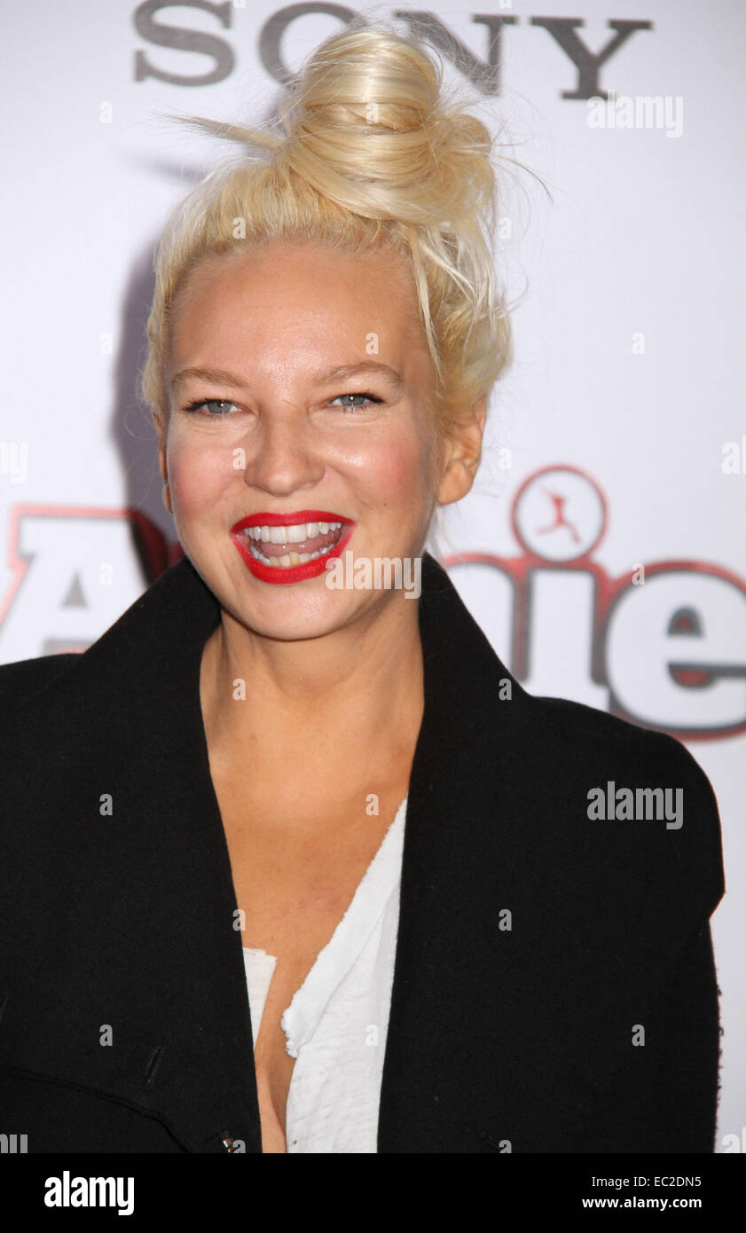 Sia singer hi-res stock photography and images - Alamy