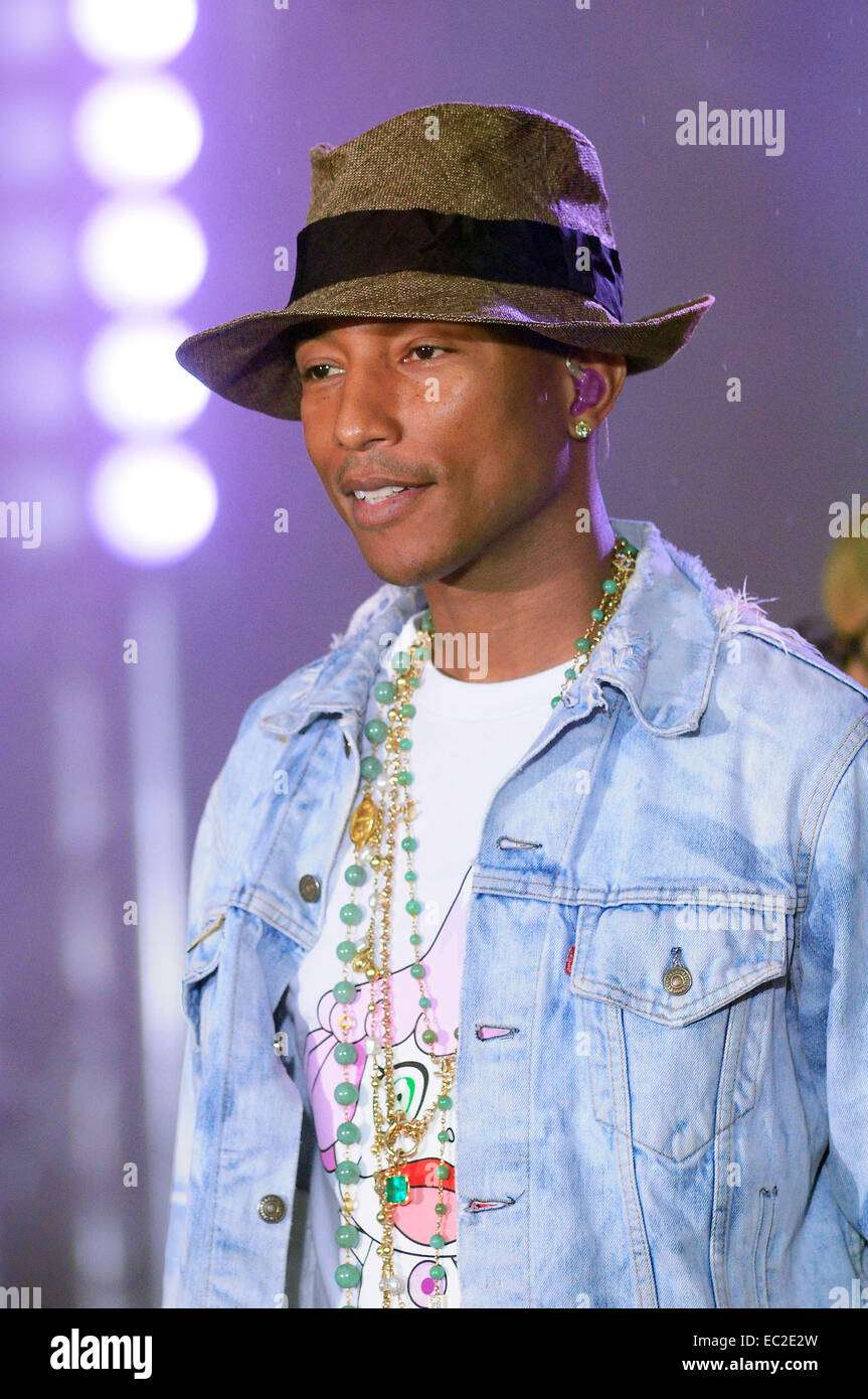 Pharrell Williams performs live on the 'Today' show Featuring: Pharrell ...