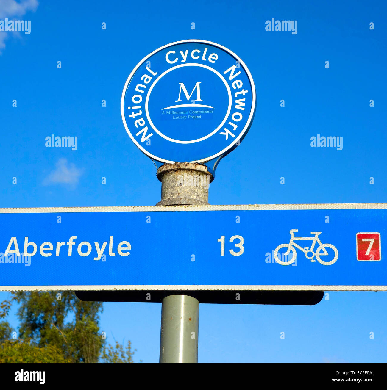 Cycling route 7 scotland hi-res stock photography and images - Alamy
