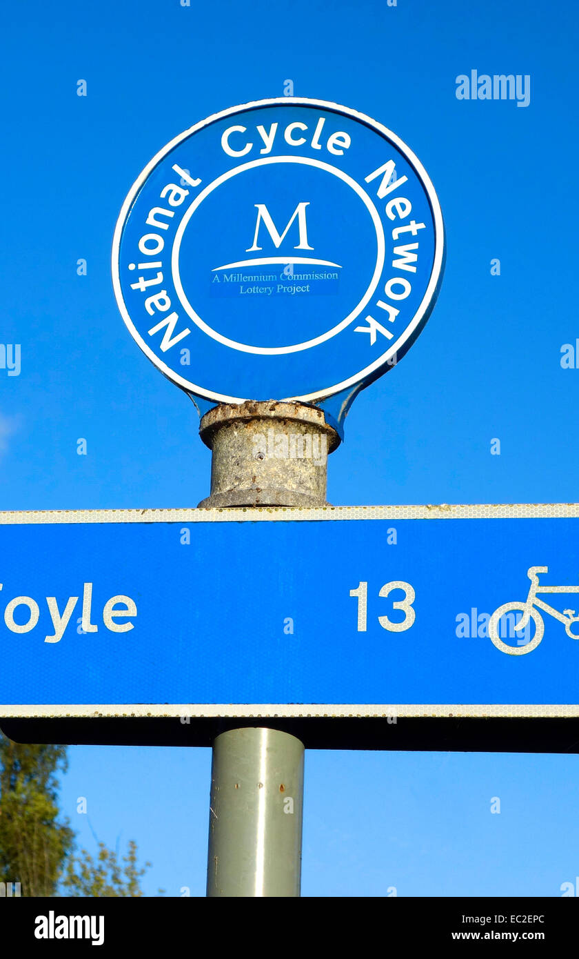 Cycling route 7 scotland hi-res stock photography and images - Alamy