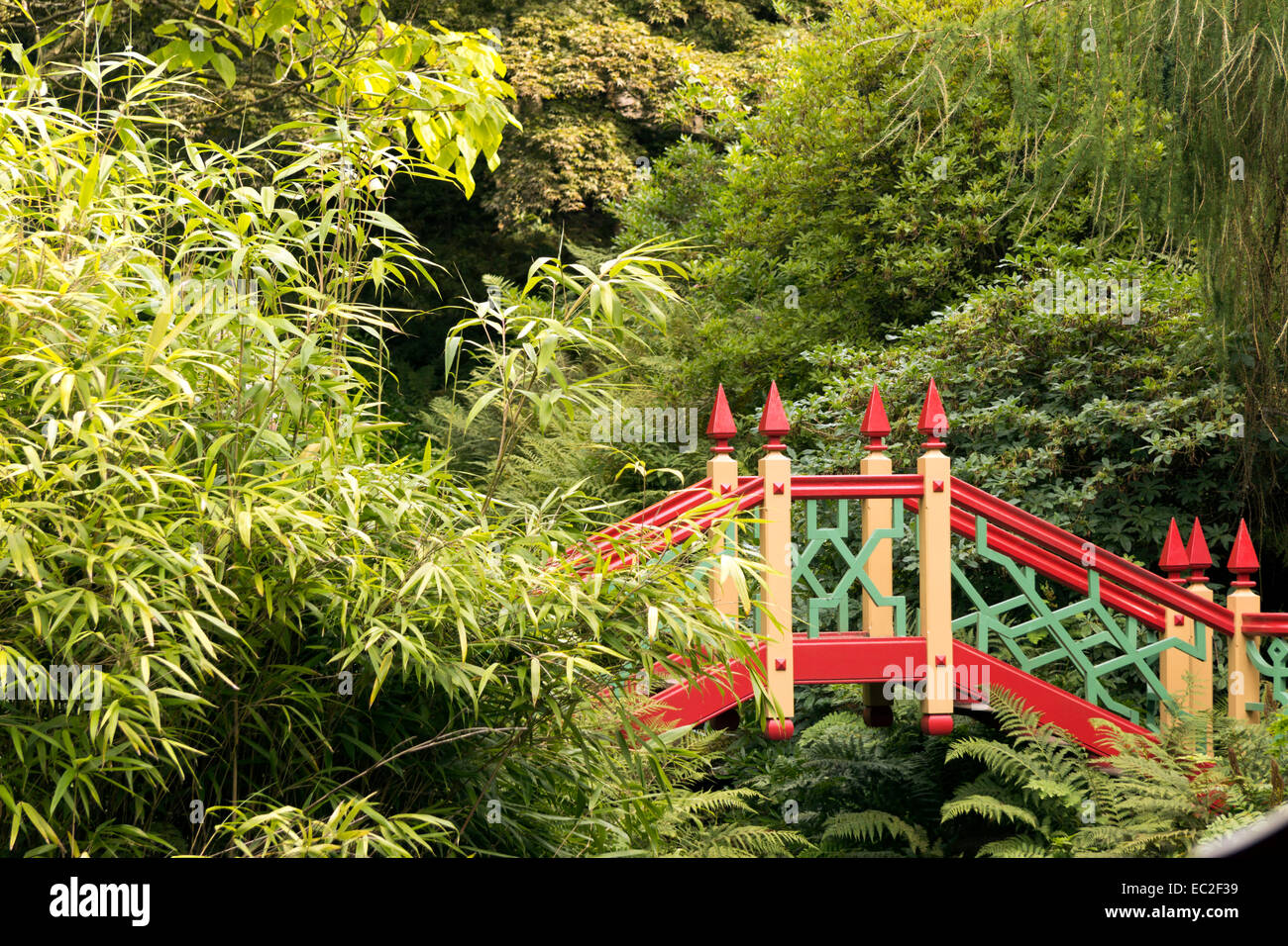 Chinese garden feature hi-res stock photography and images - Alamy