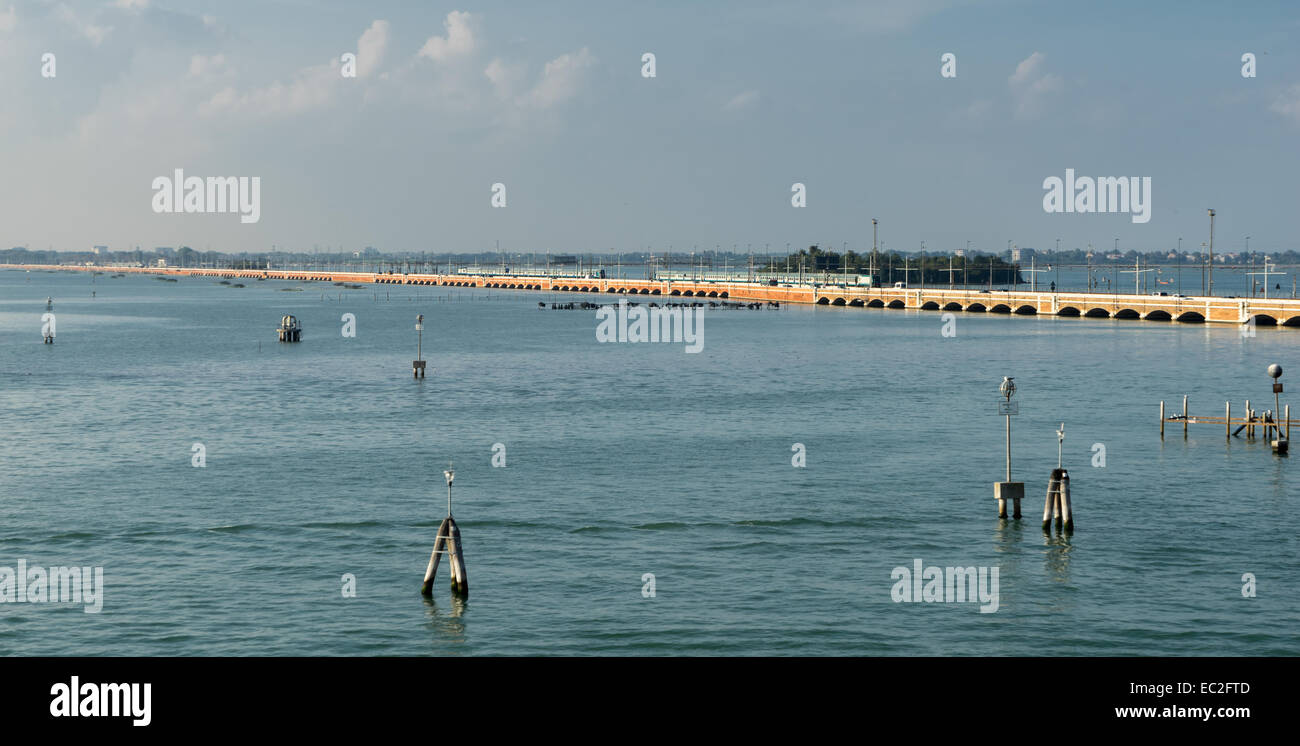 Venice railway bridge hi-res stock photography and images - Alamy