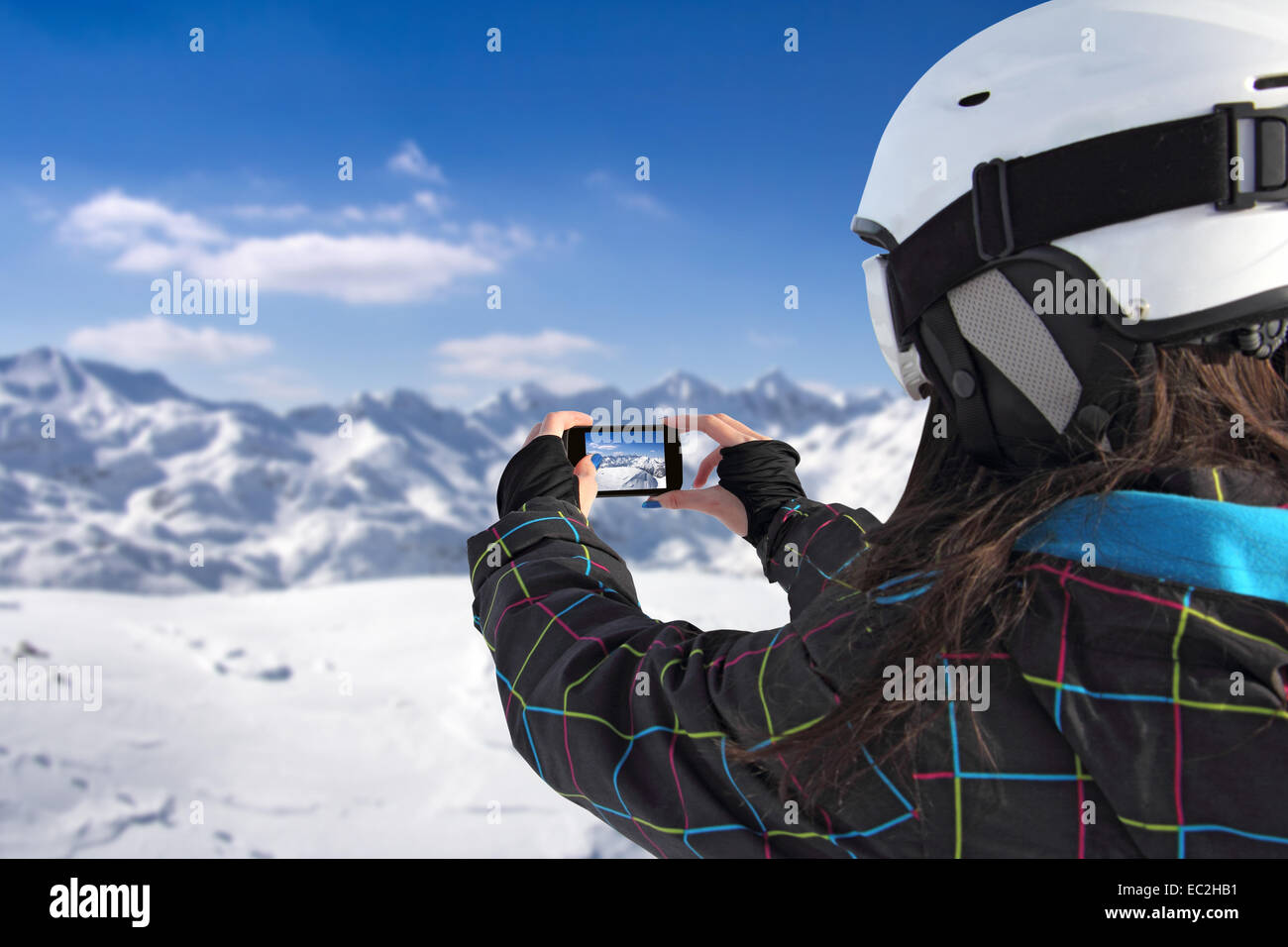 Photographing winter landscape mountains and snow, with cell phone ...