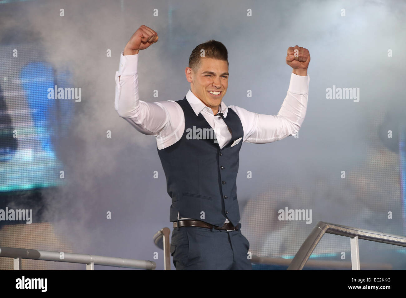 Contestants enter the Big Brother House Big Brother Power Trip live ...