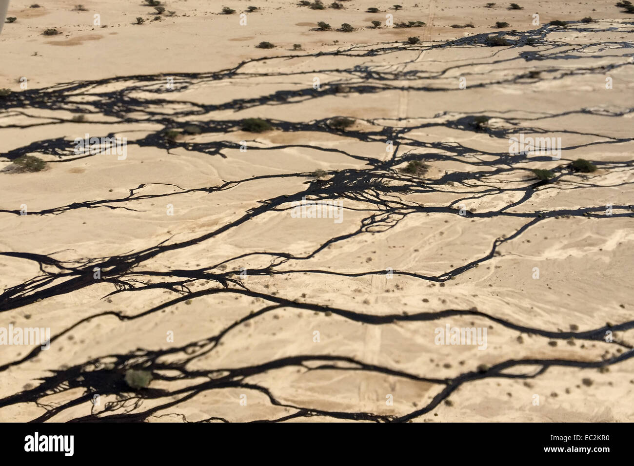 Oil spill aerial desert hi-res stock photography and images - Alamy