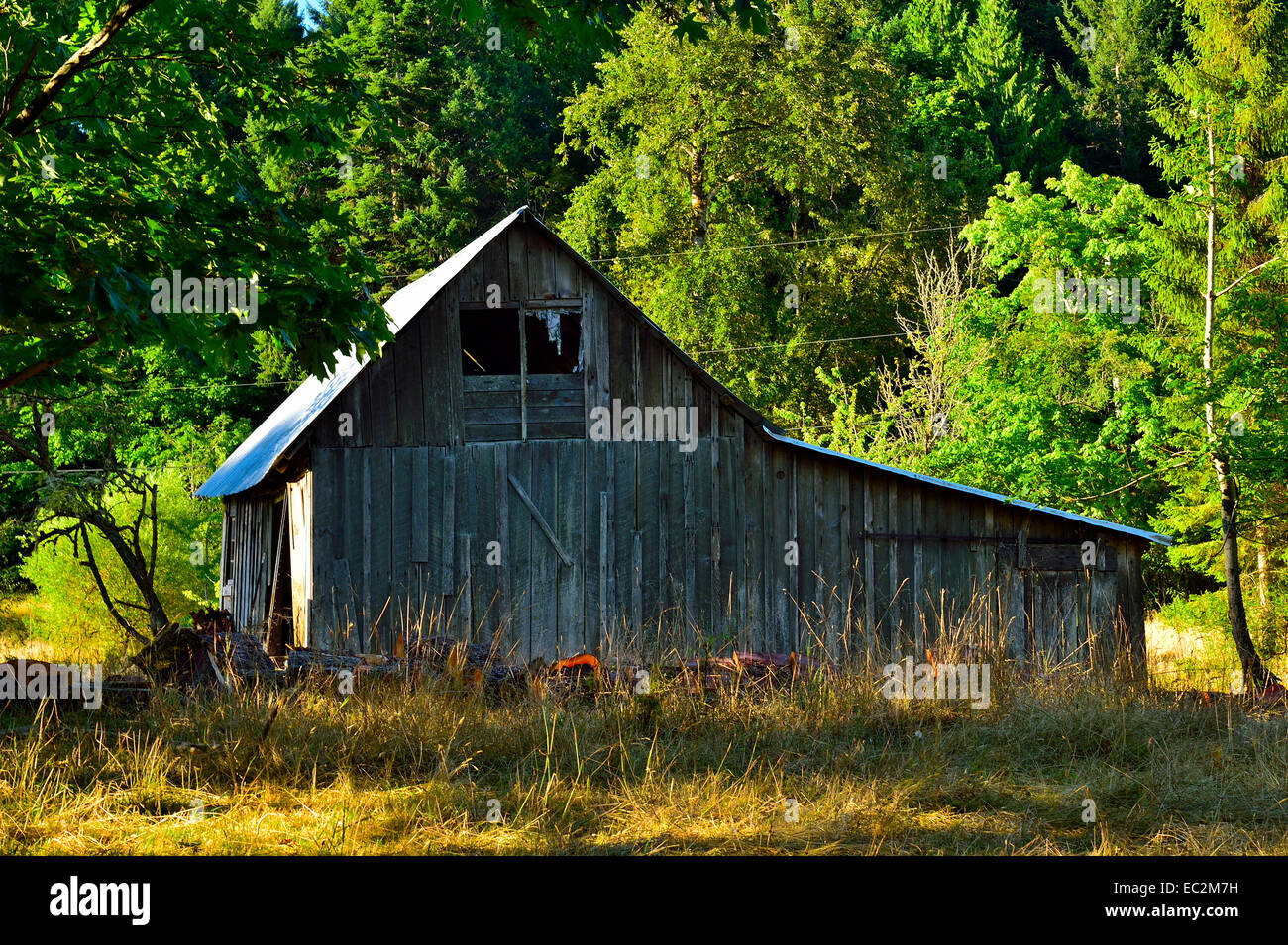 Canada wooden barn hi-res stock photography and images - Alamy