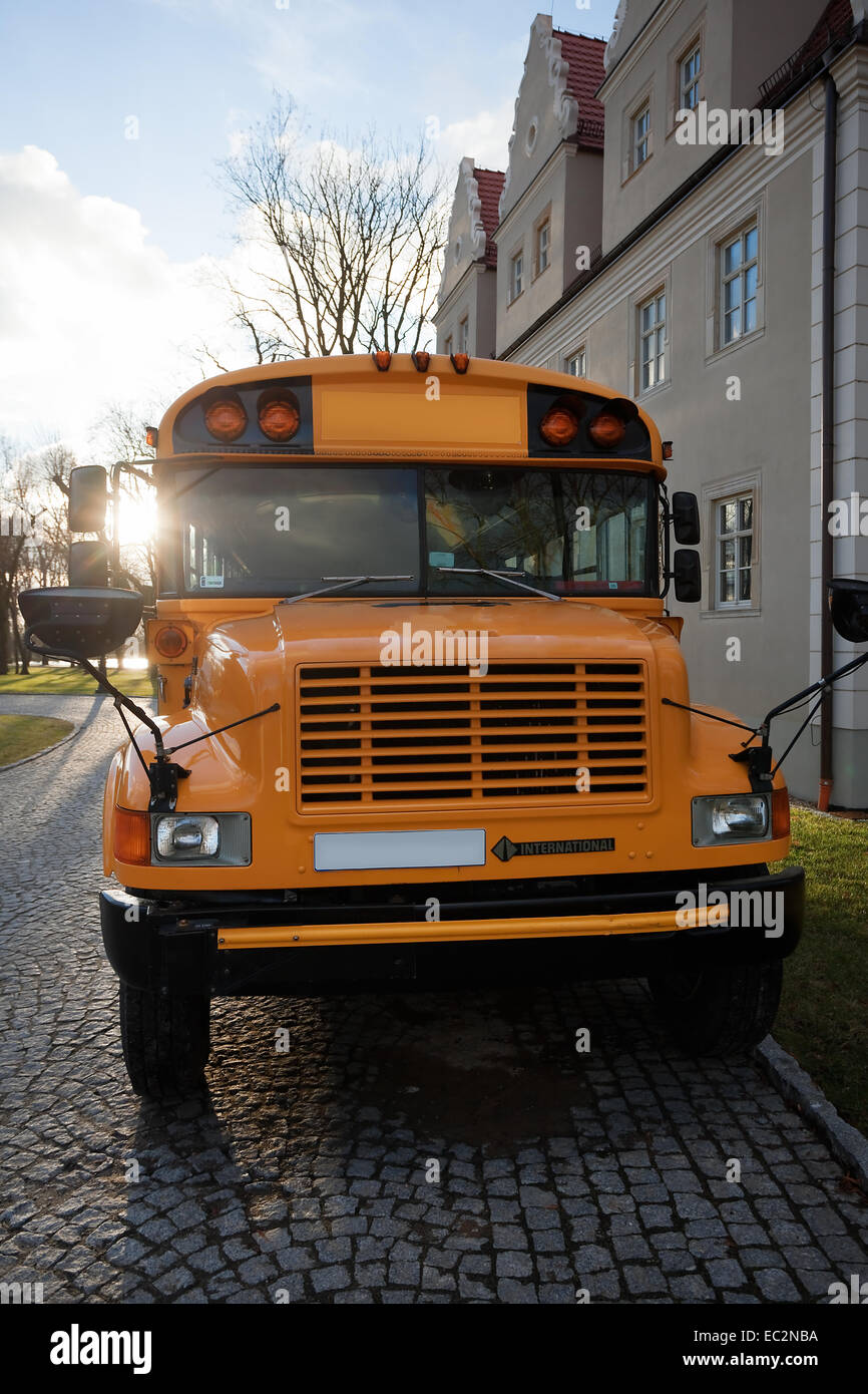Parked school bus hi-res stock photography and images - Alamy