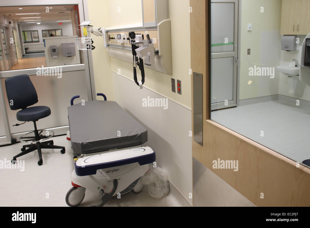 The MUHC hospital in Montreal, Quebec Stock Photo - Alamy