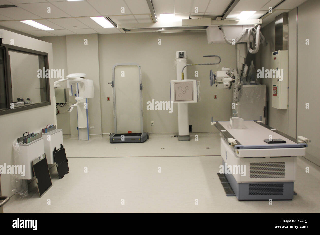 The MUHC hospital in Montreal, Quebec Stock Photo - Alamy