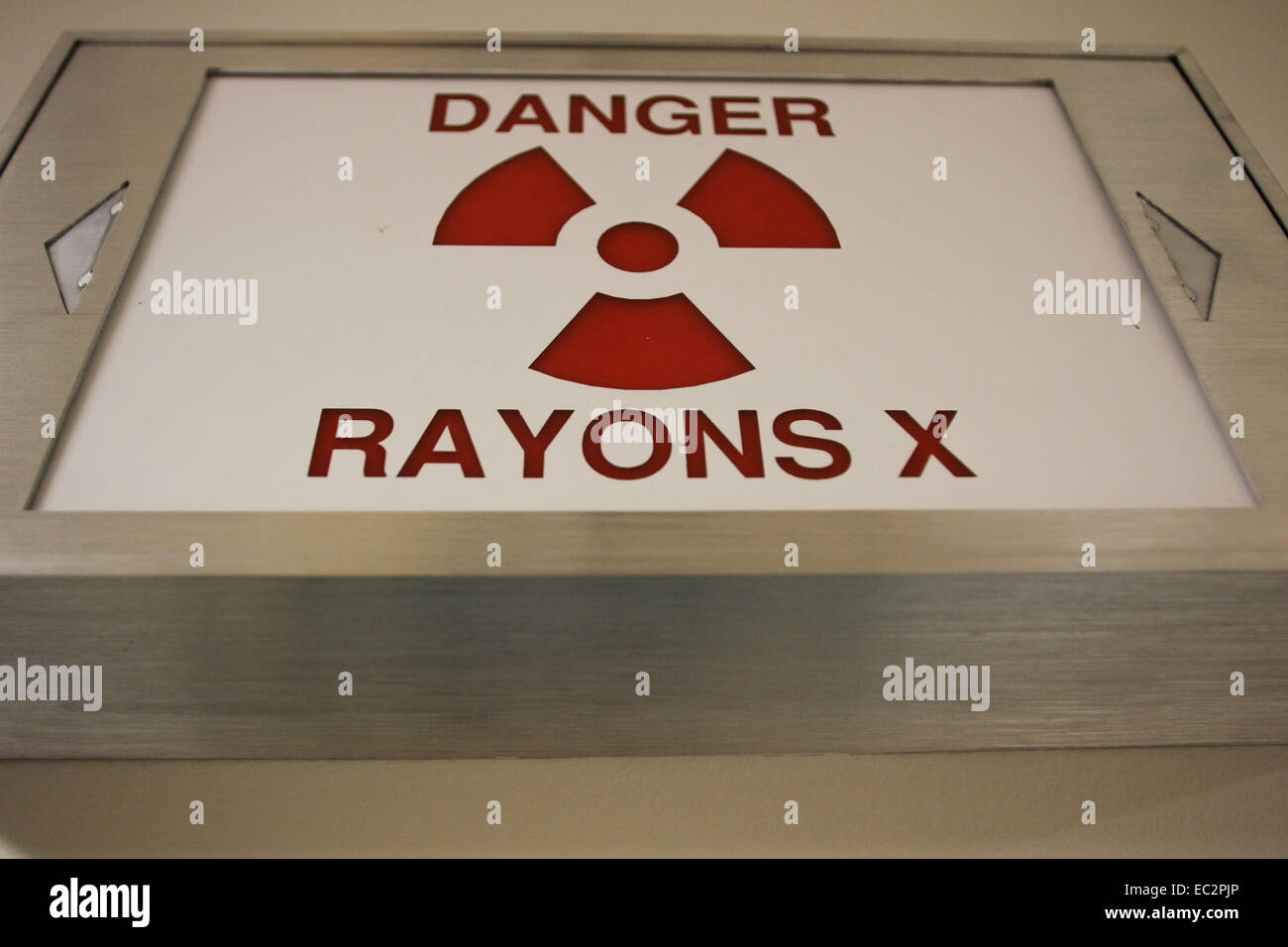 X ray sign hi-res stock photography and images - Alamy