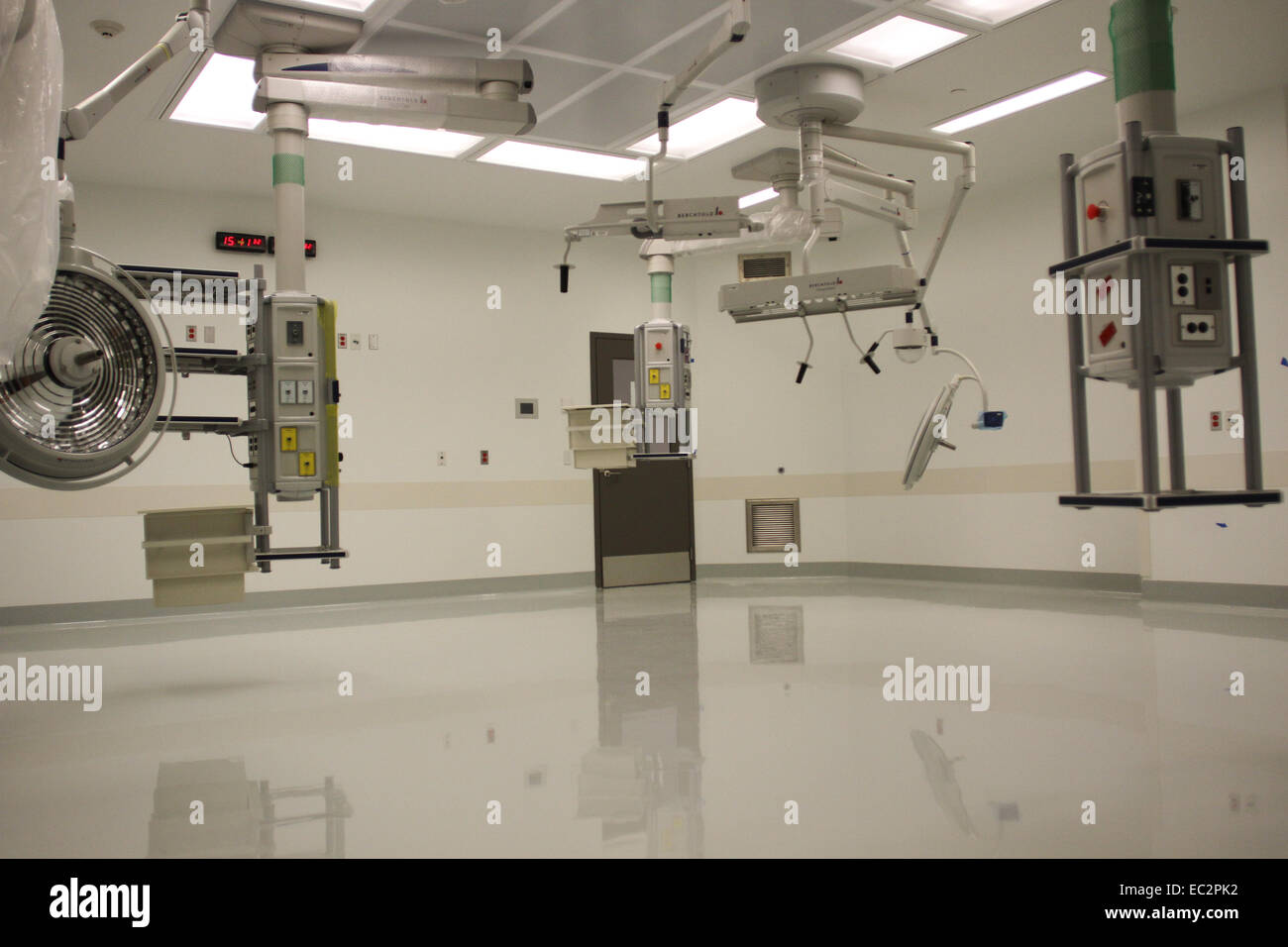 The MUHC hospital in Montreal, Quebec Stock Photo - Alamy